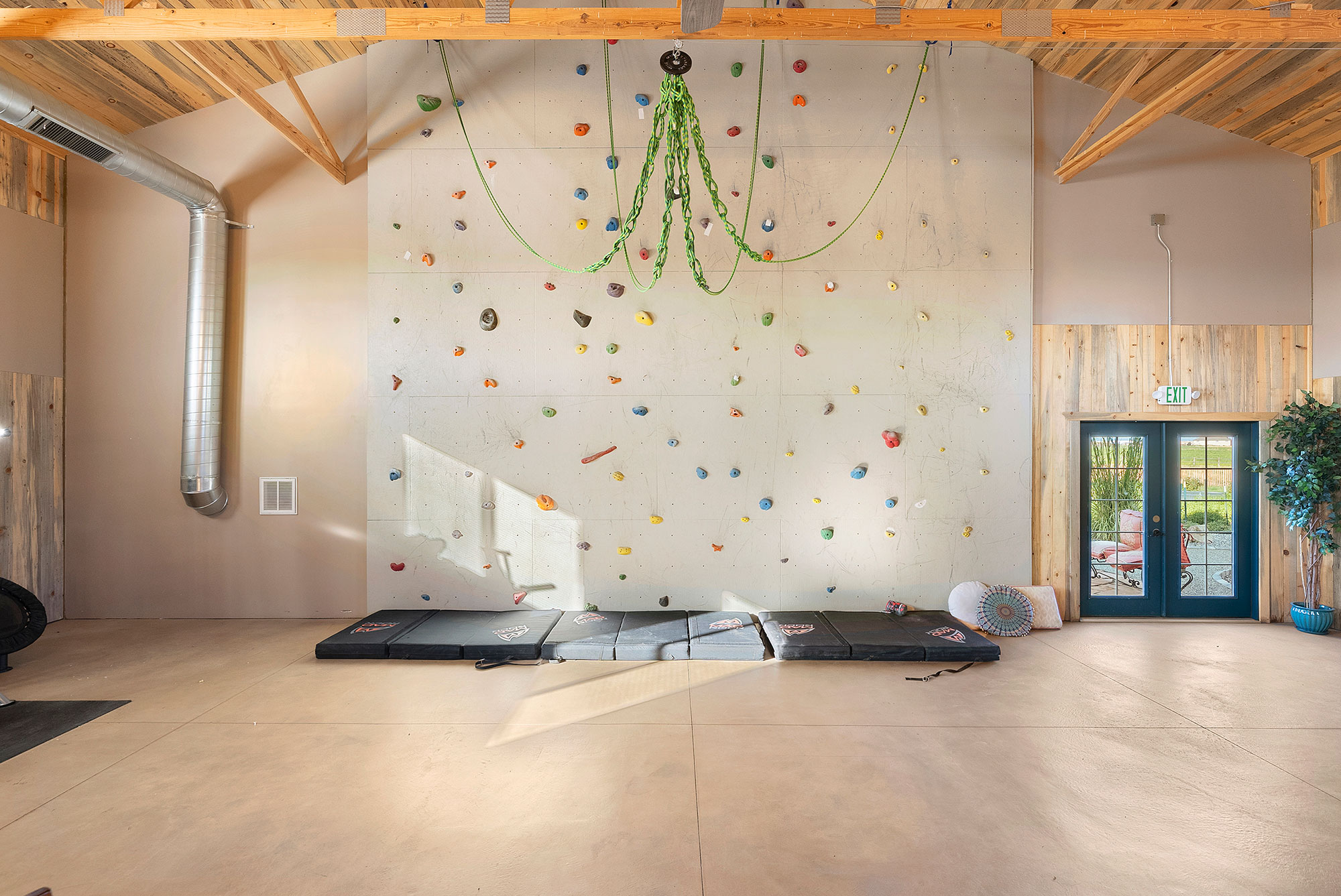 Rock Climbing Therapy for Addiction Recovery in Denver, CO